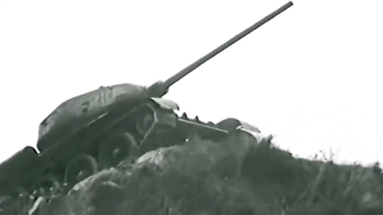 The Ambush That Stopped the King Tiger: Two T-34s vs Germany’s Heaviest ...