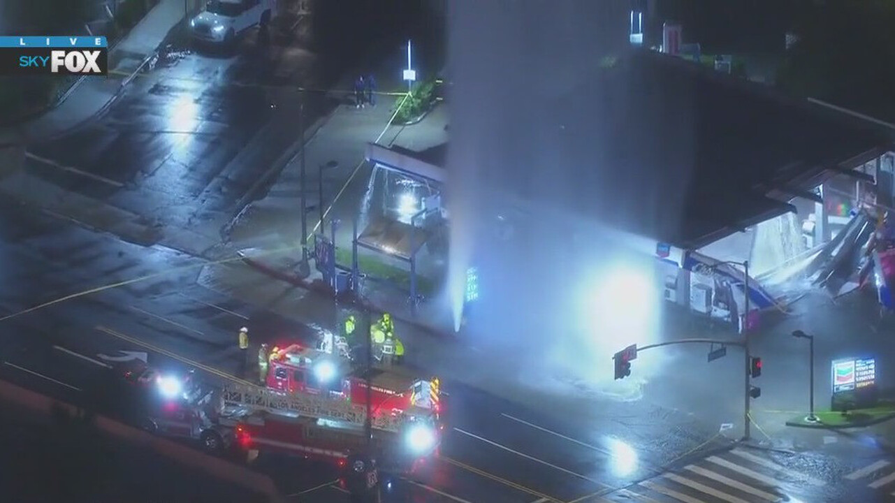 Gas station collapse in Tarzana