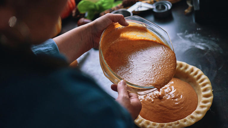 4 Easy Fixes For Runny Pumpkin Pie