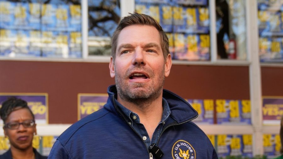 Swalwell says he’ll strip driver’s licenses from ICE officers who wear ...