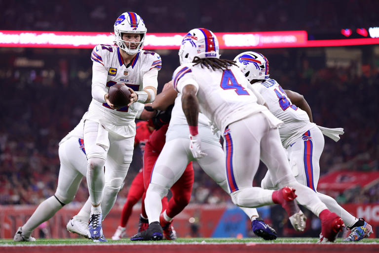 Capaccio: Arrow Up/Arrow Down: Bills at Texans