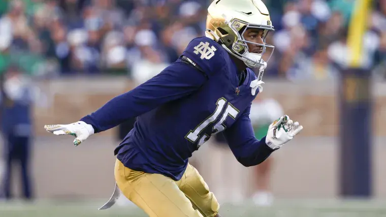 Leonard Moore: Notre Dame's shutdown corner stands tall as a Nagurski ...