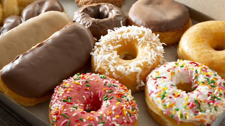 A St. Louis Suburb Has The Best Donut Shop In America In Its Walkable ...