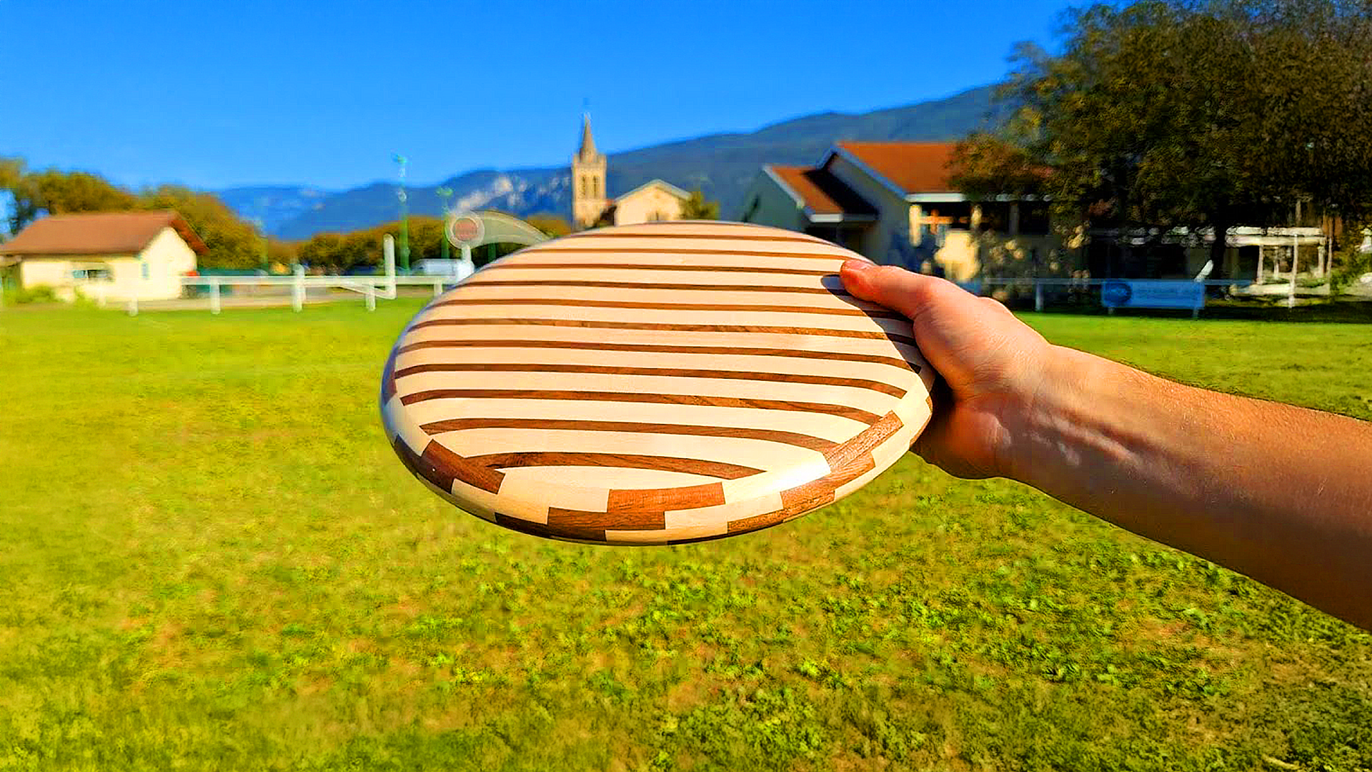 Making a wooden frisbee from start to finish