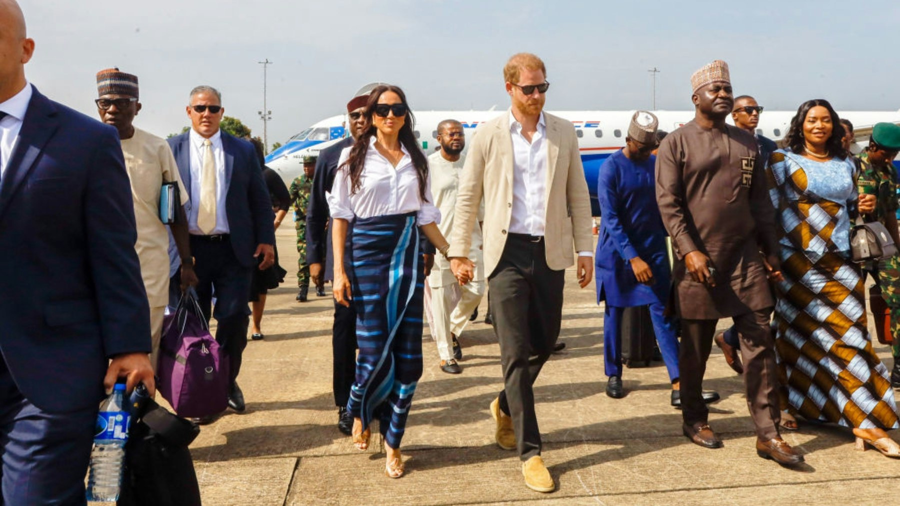 Prince William’s seething as Prince Harry & Meghan Markle use royal ...