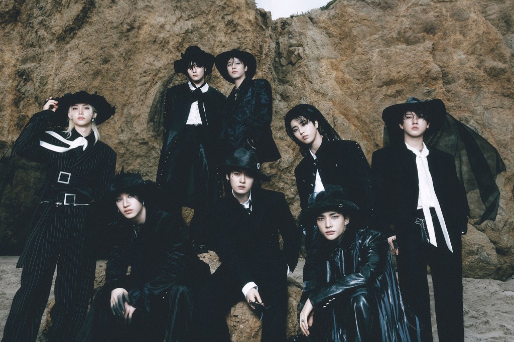 Will Stray Kids End Taylor Swift's Run Atop the Billboard 200 - Or Will ...