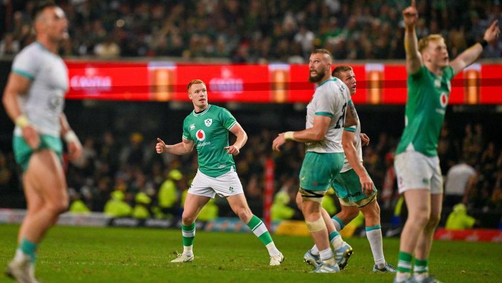 Ireland host Springboks in Dublin 'litmus test'