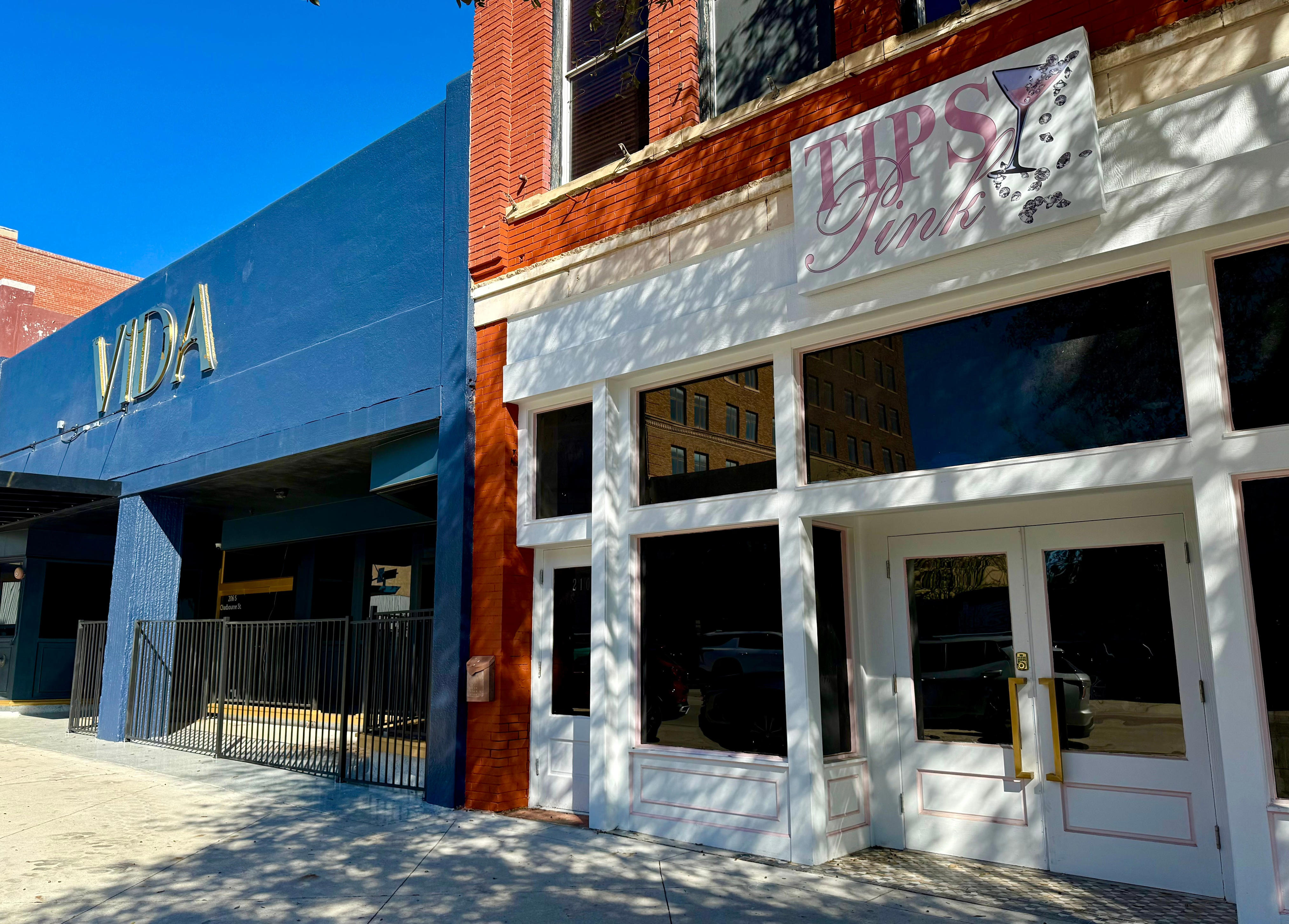 Cocktail bar, cigar lounge opens its doors in San Angelo