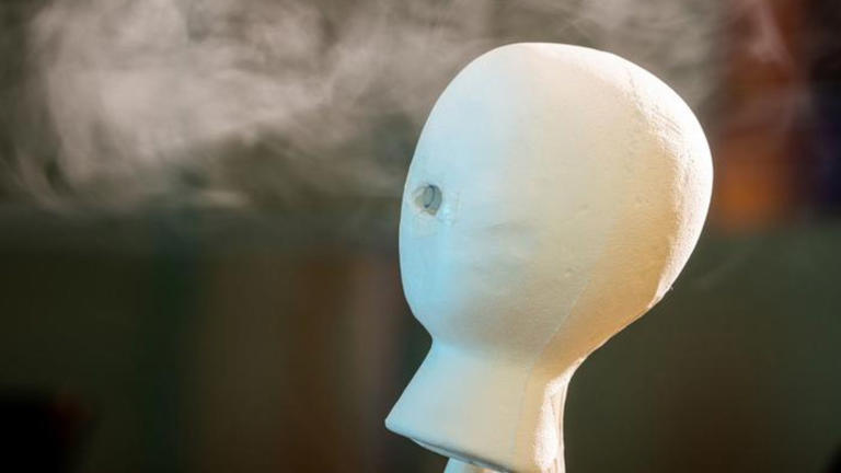 New jet-sink airflow design traps 94% exhaled pathogens to reduce ...