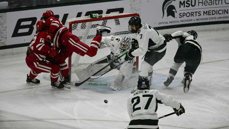 Wisconsin men's hockey vs #1 Michigan State: Time, TV, radio