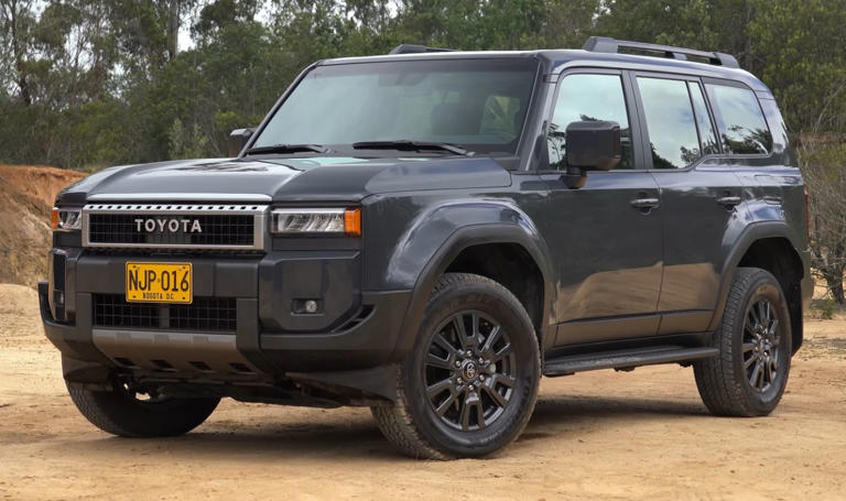 10 Vehicles With Legendary Longevity & 10 That Break Down Too Soon
