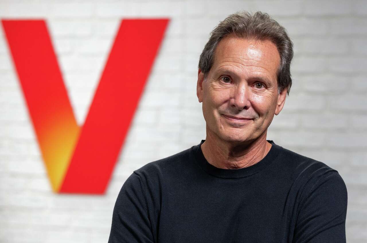 ‘Hearing the bombs drop': Verizon confirms more than 13,000 job cuts