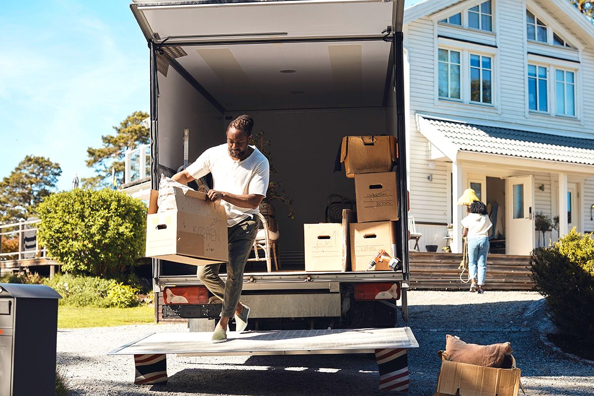 New Report: More Americans Want to Move to This State—And Out of This ...