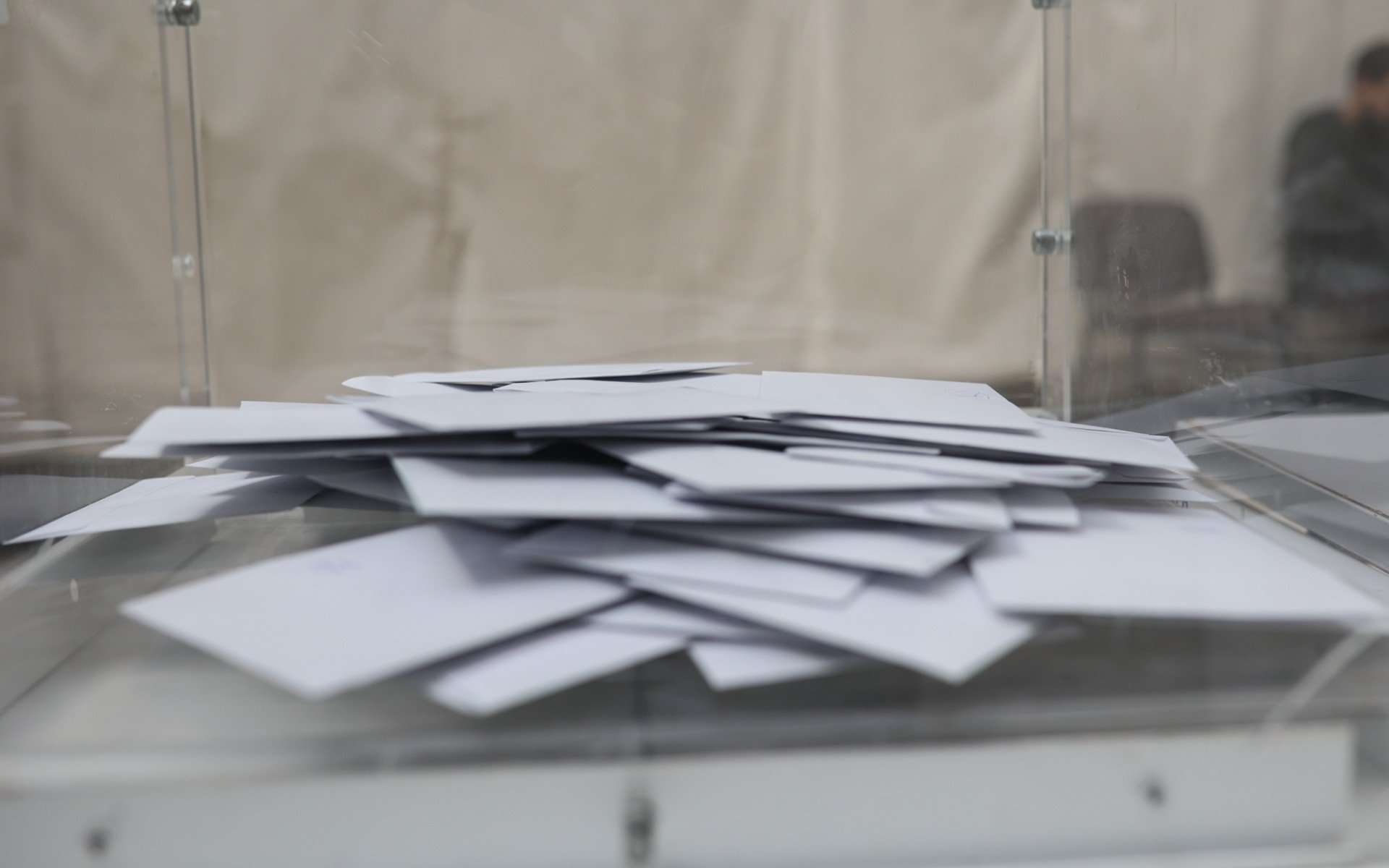 Δημοσκόπηση Opinion Poll: Πτώση της ΝΔ, άνοδος του ΠΑΣΟΚ – Τι δείχνει ...