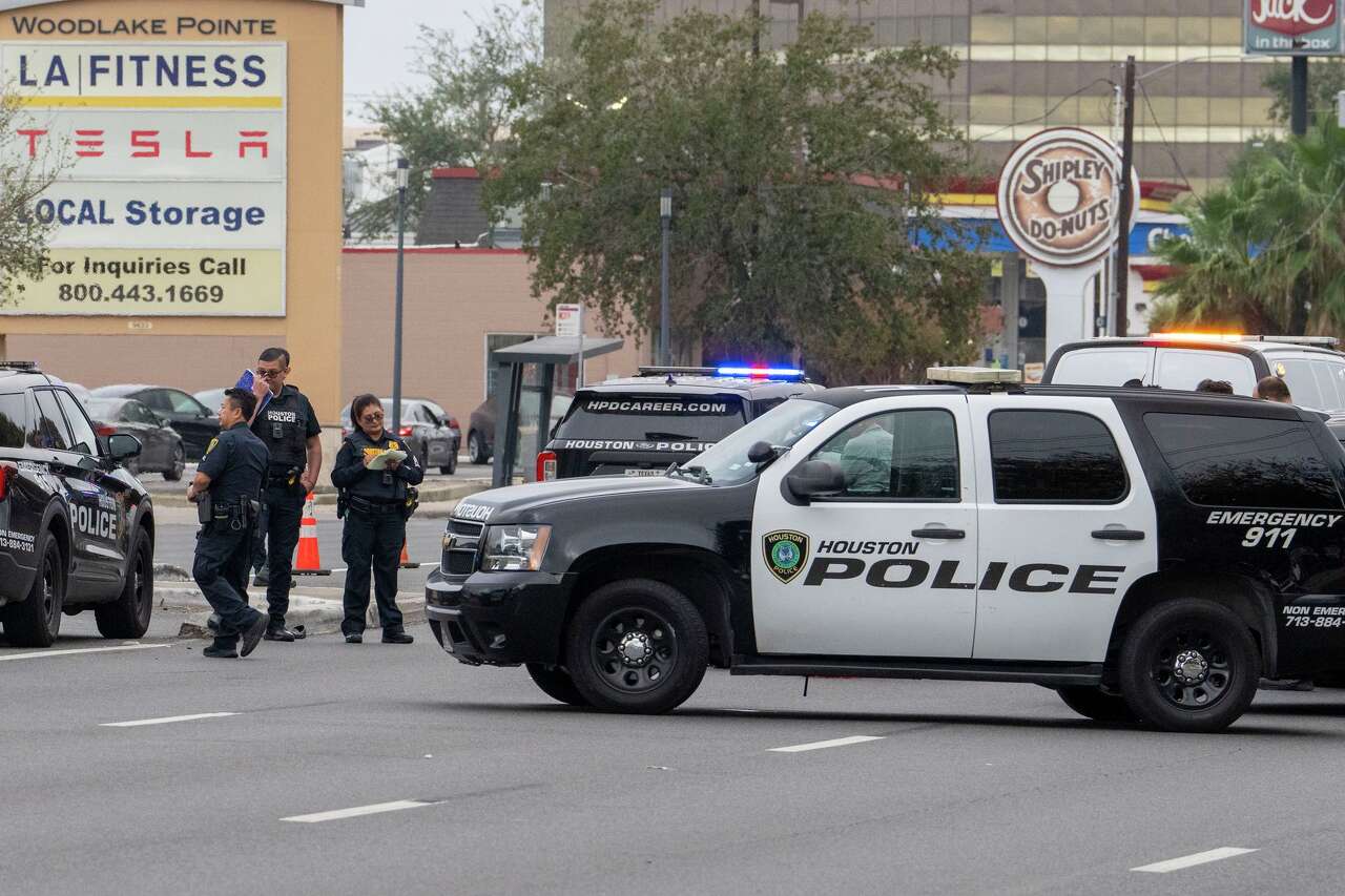Houston police investigate fatal auto-pedestrian collision on ...
