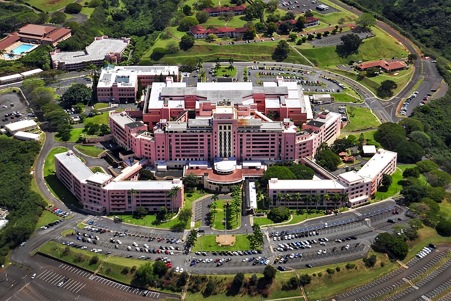 Hawaii army hospital is notifying former patients of gynecologist ...