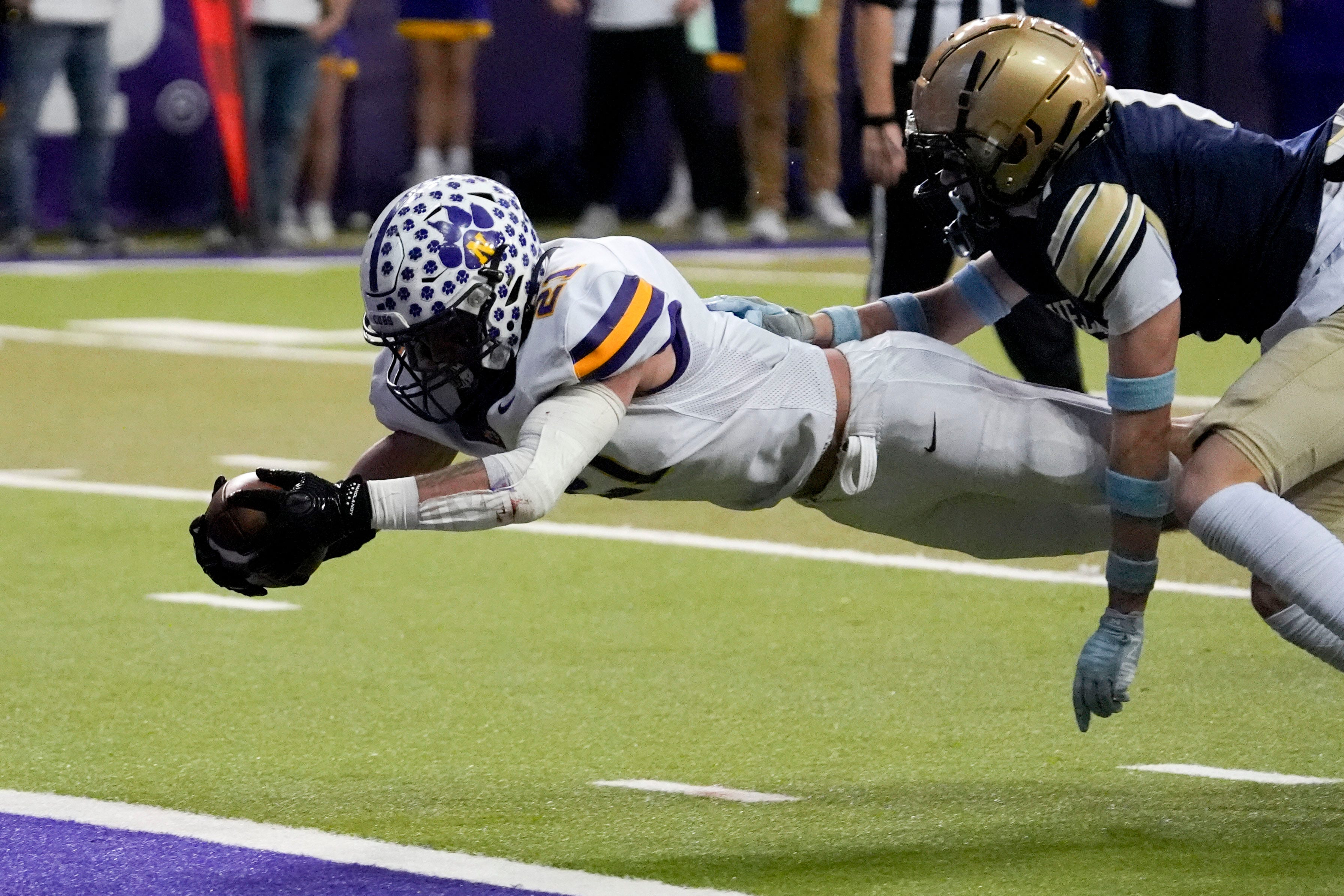 Iowa high school football playoffs scores, championship game updates daily