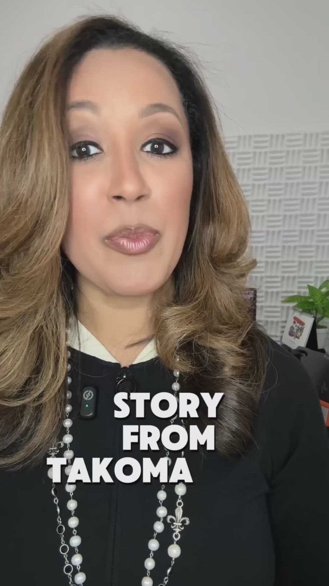 Plaskett texted with Epstein during 2019 Cohen hearing, documents show