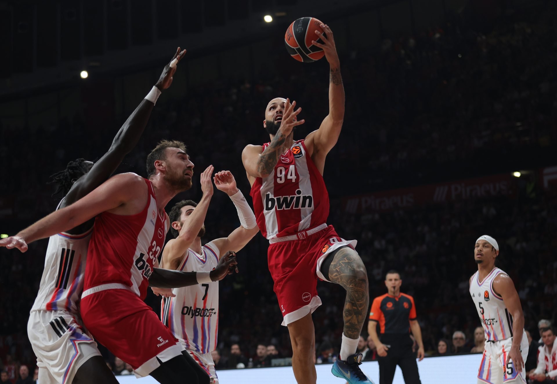 Euroleague: Ο Φουρνιέ επέστρεψε και ο Ολυμπιακός νίκησε την Παρί