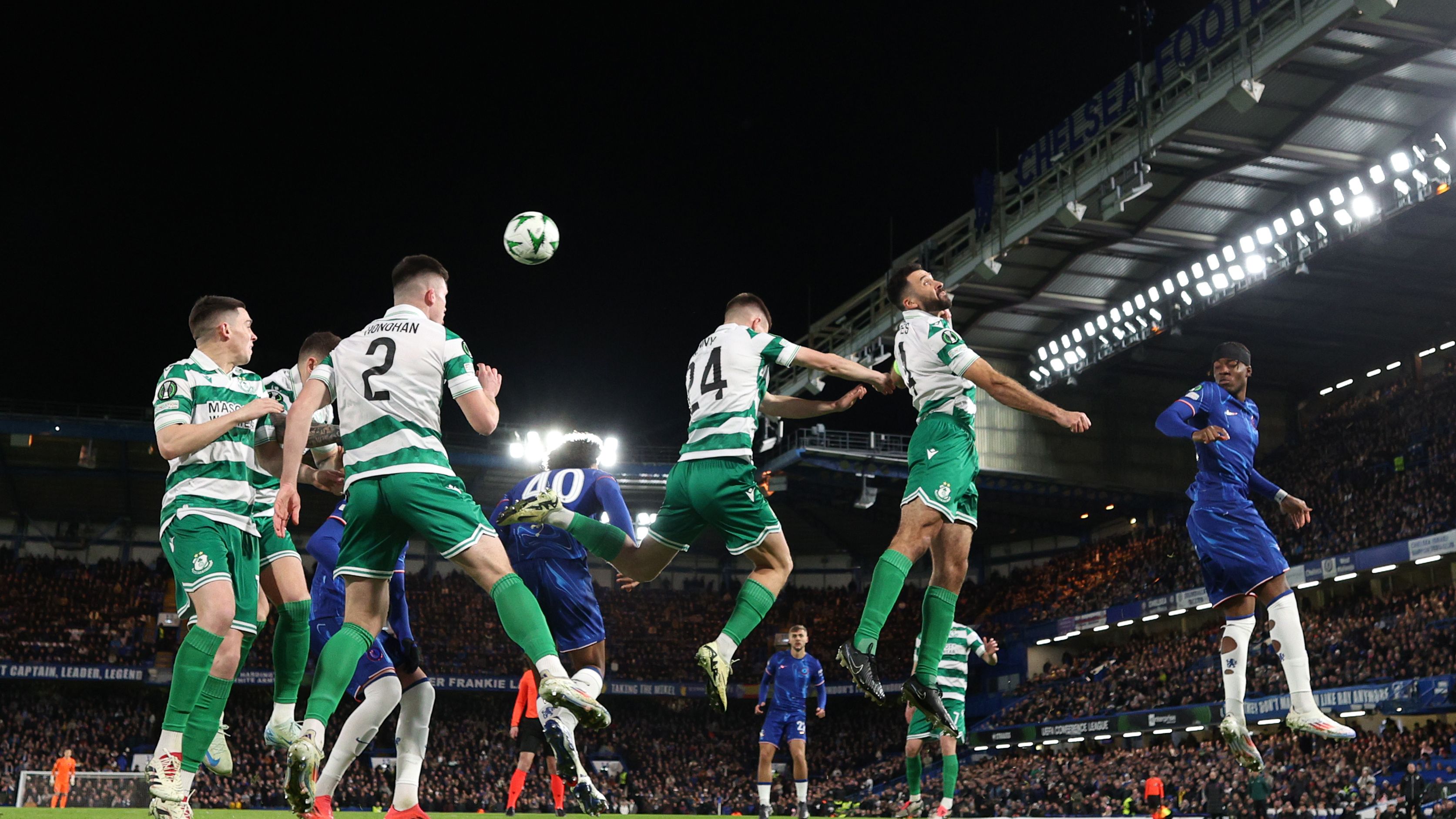 Lo Shamrock Rovers dà ai propri tifosi la possibilità di comprare ...