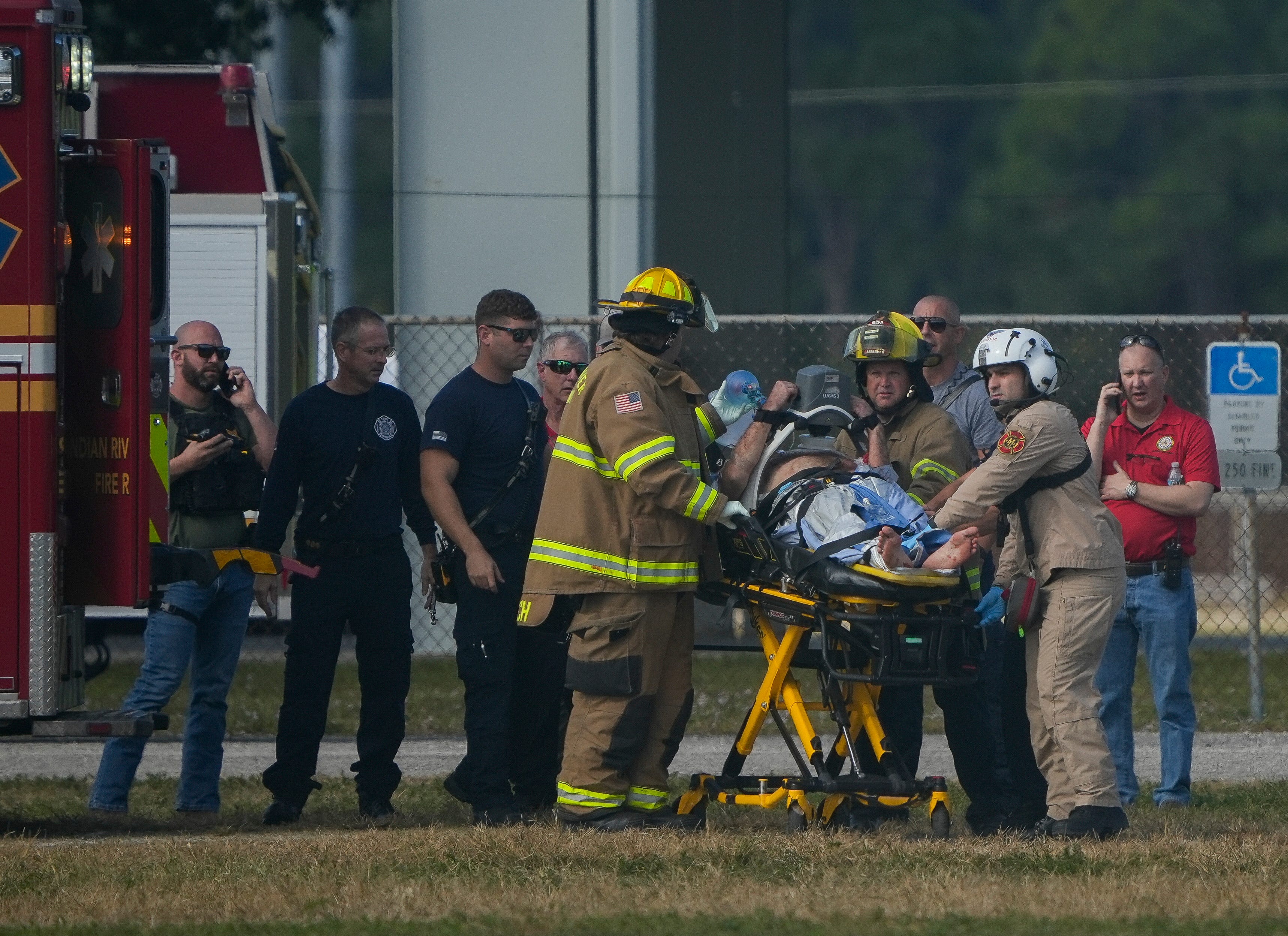 1 deputy dead, several injured in Vero Beach shooting