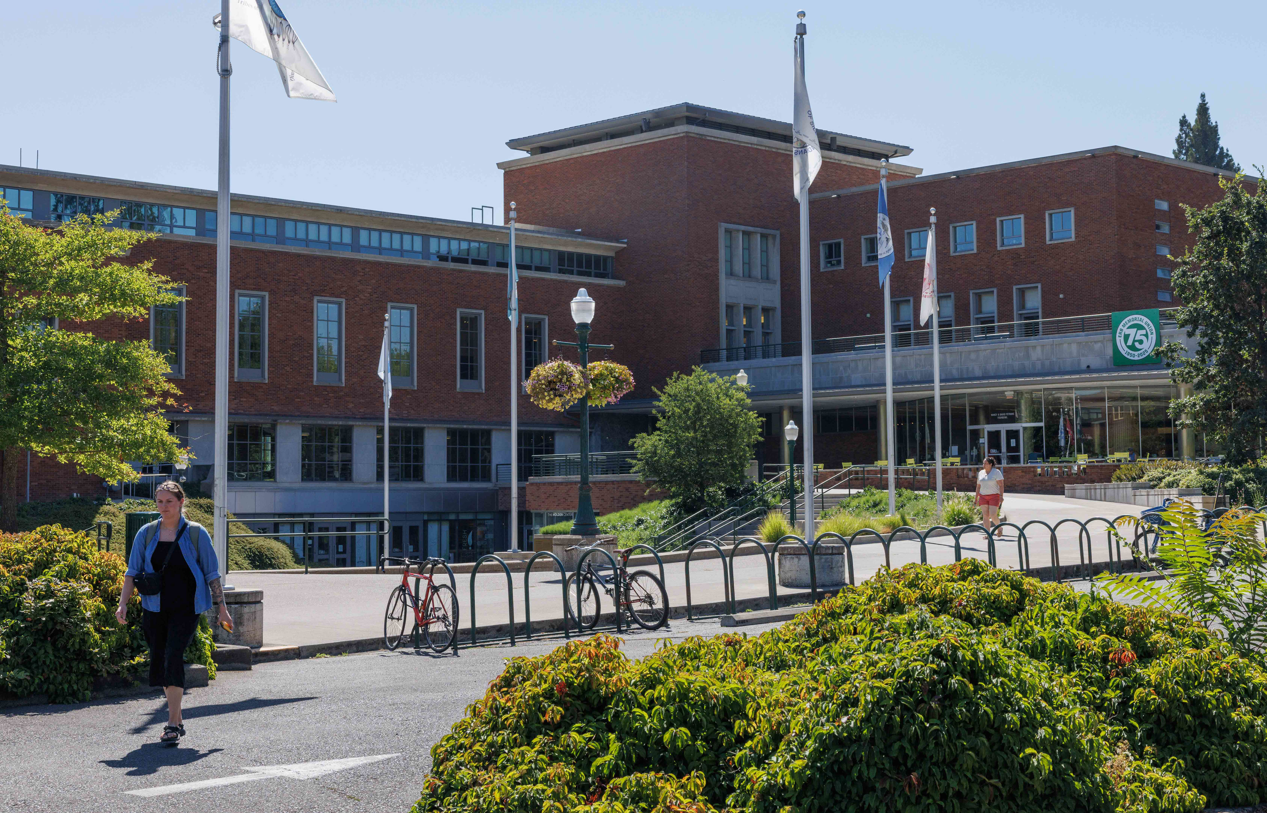 University of Oregon professor arrested on child pornography charges