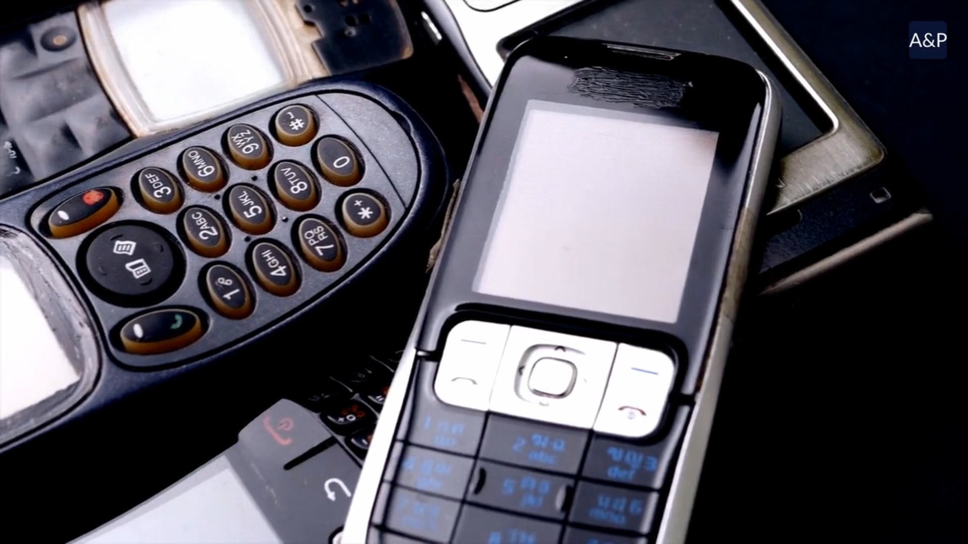 10 old gadgets that have low resale value today
