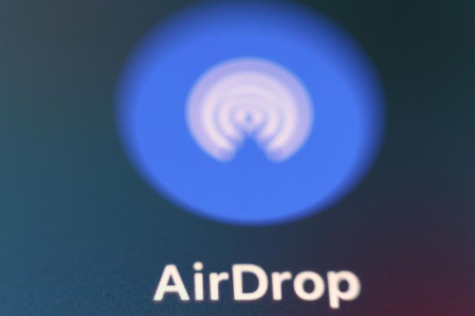 Quick Share: Airdrop geknackt: Google erlaubt das Teilen zwischen ...