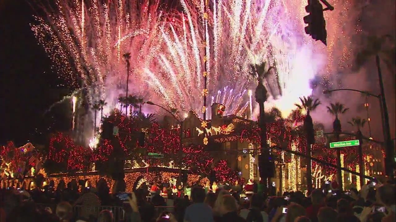 Riverside’s Mission Inn Festival of Lights returns with spectacular ...