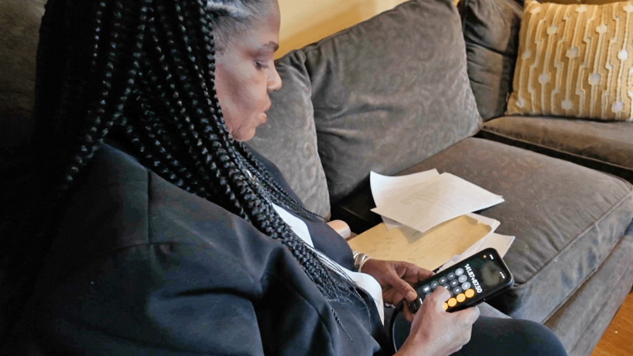 'Too good to be true': Buffalo woman claims she was misled into AT&T ...