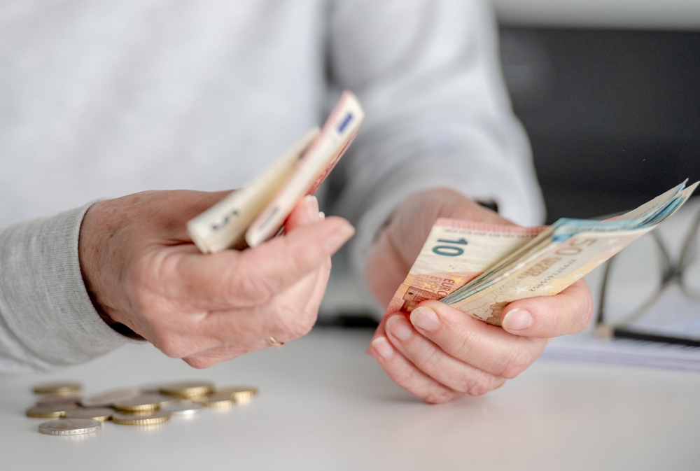 Πότε θα καταβληθεί η ενίσχυση των 250 ευρώ στους συνταξιούχους