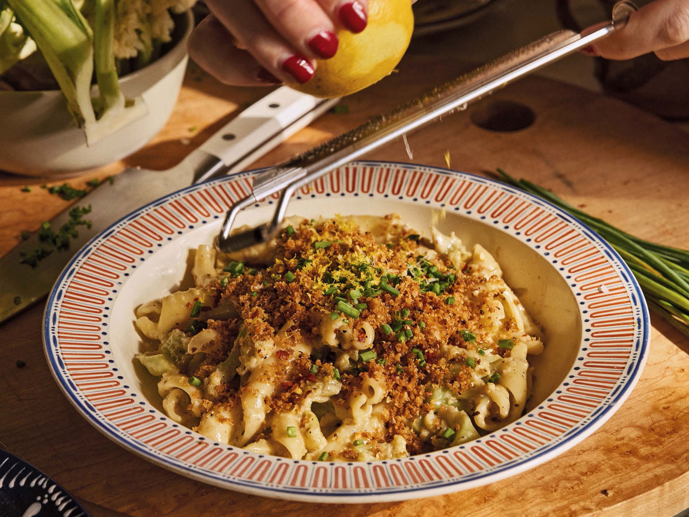 Alison Roman’s Creamy Cauliflower Pasta With Pecorino Breadcrumbs