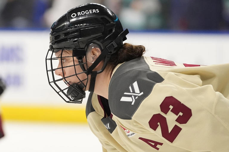 Erin Ambrose jouera le rôle de mentor auprès de Nicole Gosling avec la ...