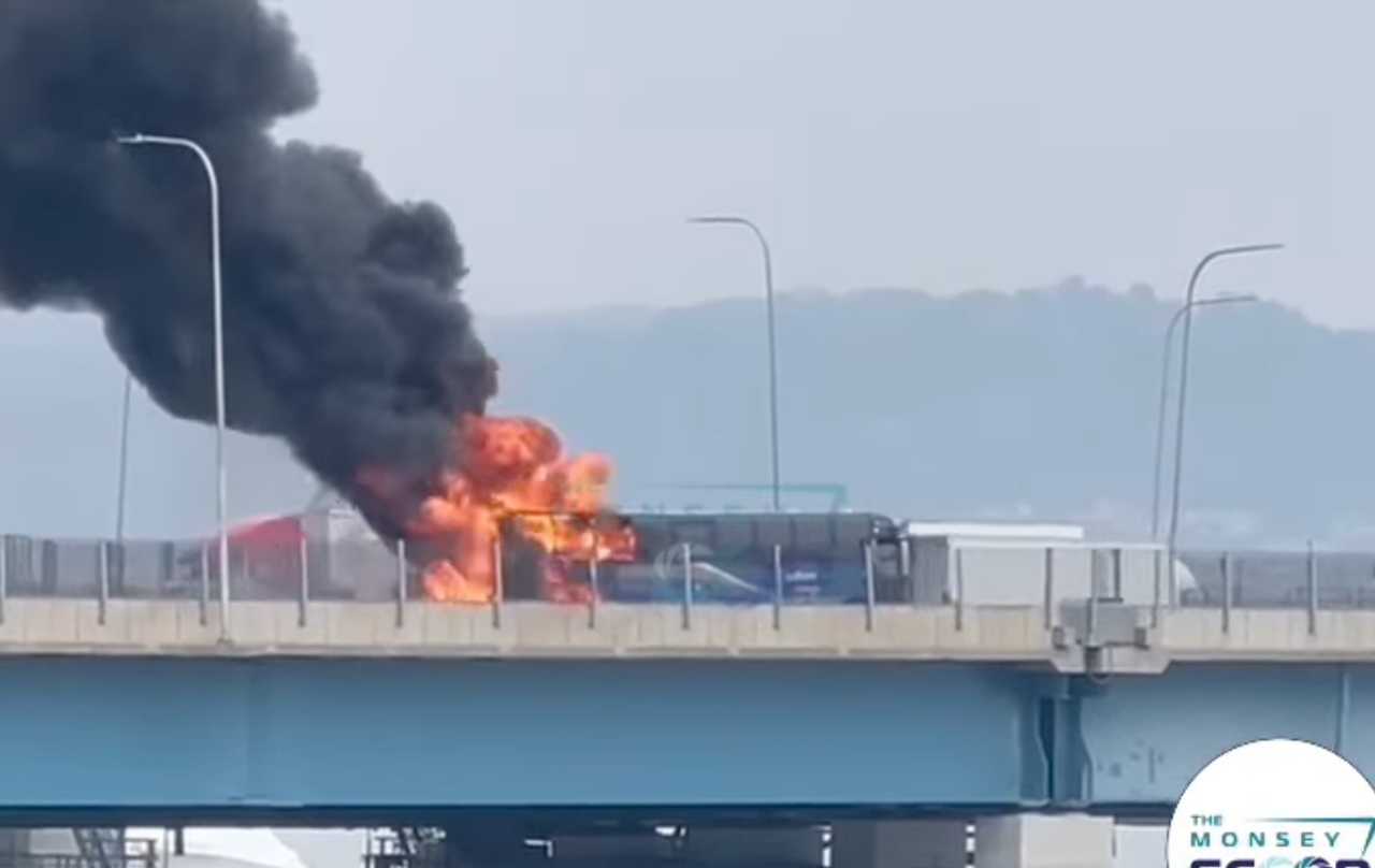 Bus bursts into flames on Tappan Zee Bridge (VIDEO)