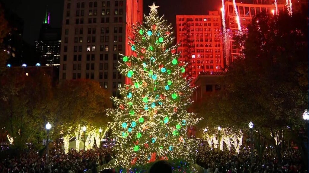 Lights to be turned off on Chicago's official Christmas tree