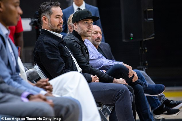 Staggering amount Jeanie Buss and each of her siblings got from Lakers ...