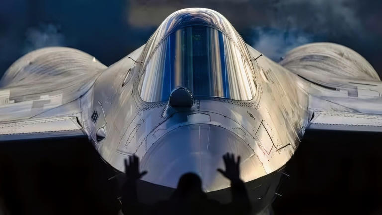 Russia’s new Su-57D Felon stealth fighter has a message for the US Air ...