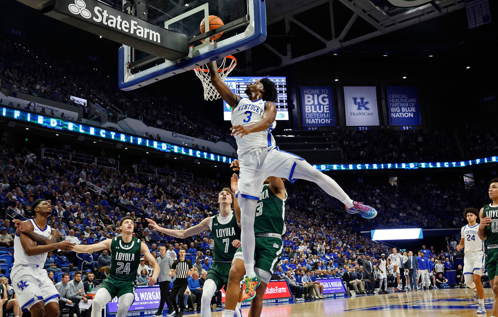 Kam Williams thrives in new lineup as Kentucky rolls