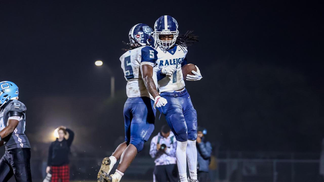 Huge fourth quarter lifts (7) Southeast Raleigh over (2) Cleveland in ...