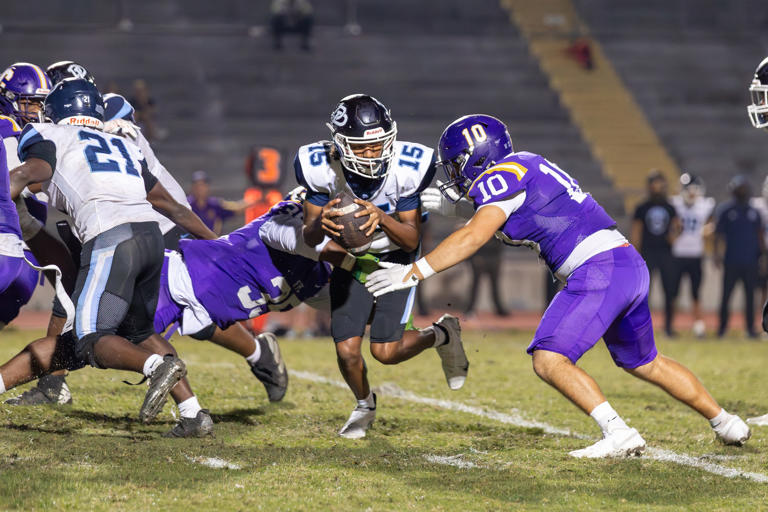 Dr. Phillips football stuns Fort Pierce Central with playoff rally
