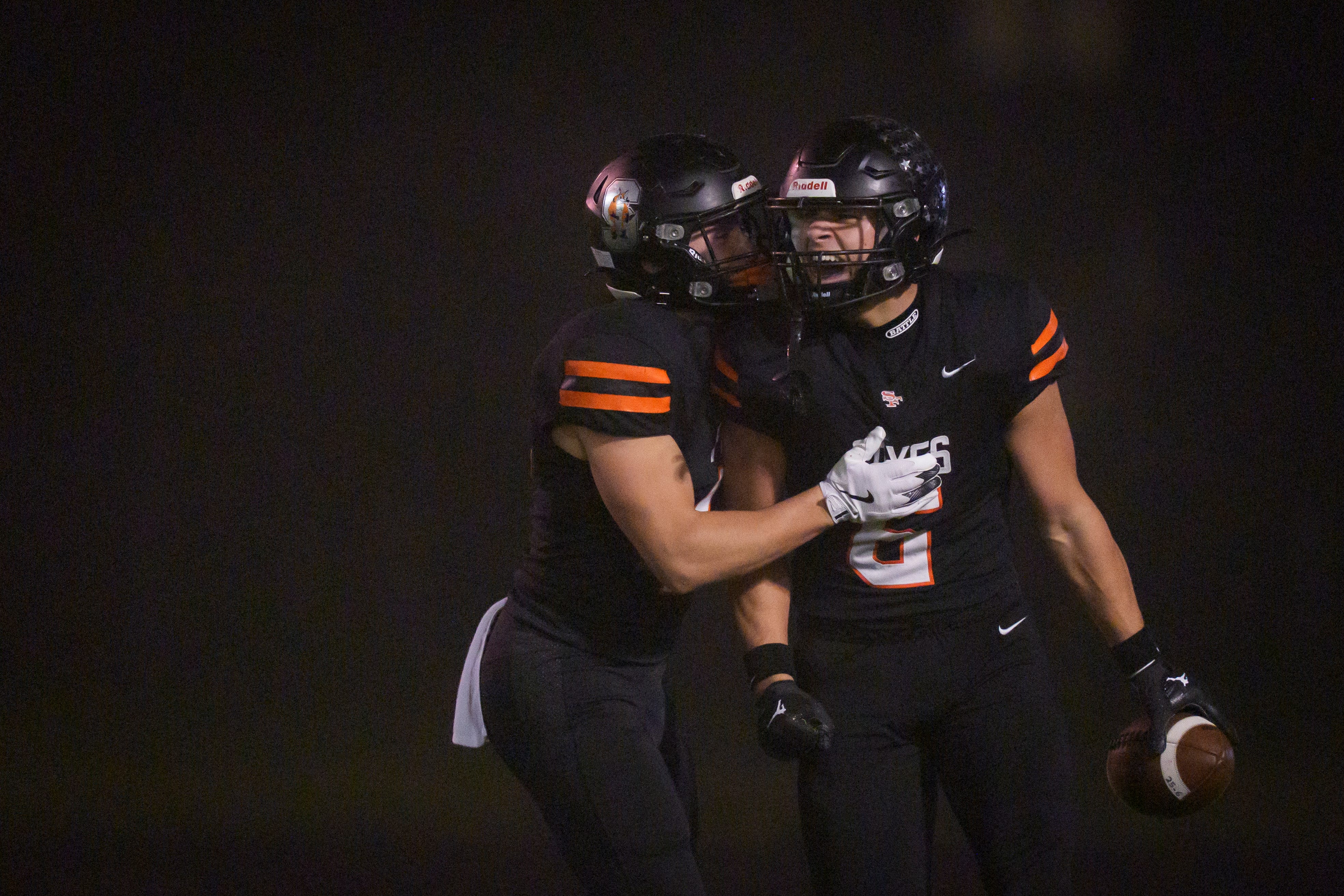 Silverton beats Mountain View and more OSAA football semifinal scores