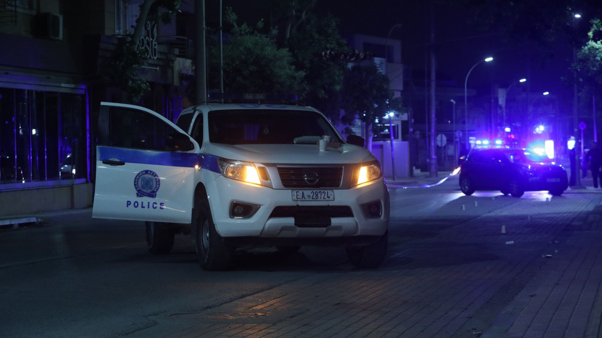 Συμπλοκή 10 ατόμων στο Περιστέρι - Τραυματίστηκαν δύο 15χρονοι