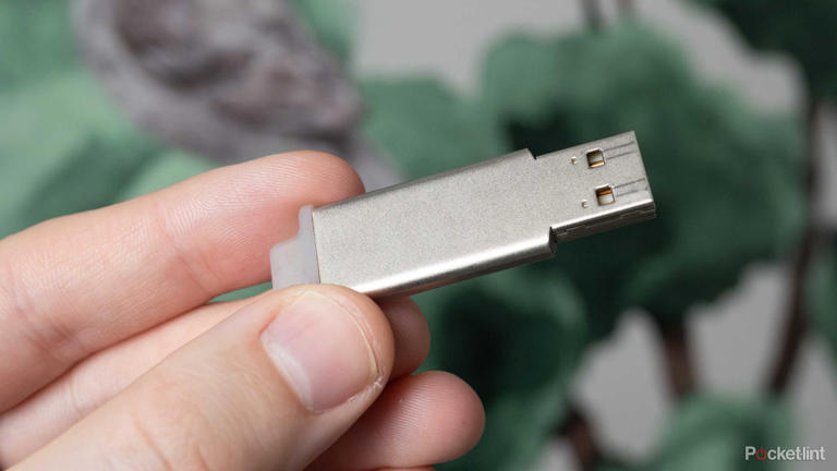 5 reasons why I'll never get rid of my USB sticks, and neither should you