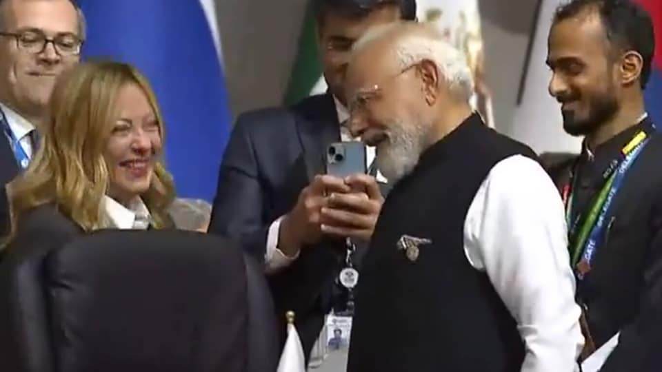 PM Modi, Italian PM Giorgia Meloni all smiles as world leaders interact ...