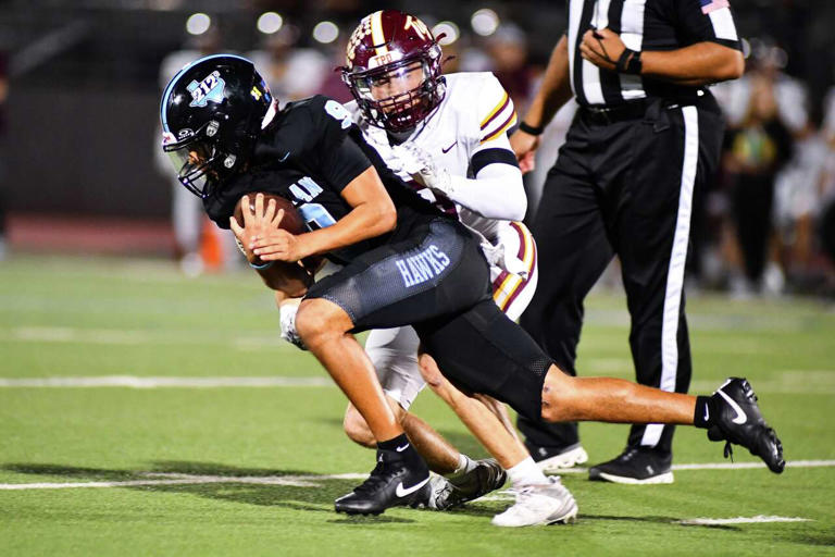 Dripping Springs wins in convincing fashion over Harlan in second round