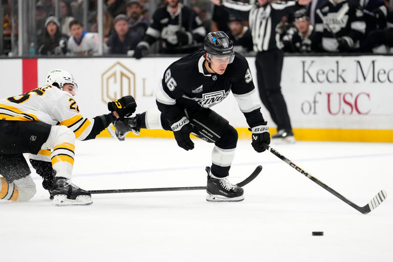 Morgan Geekie scores twice to tie for NHL goals lead, Bruins beat Kings ...