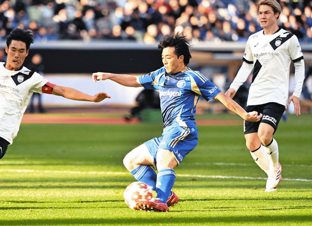 町田ー神戸、天皇杯決勝は6万7750人収容の国立競技場で観客3万1414人… 前年同会場の決勝、神戸ーG大阪は5万6824人