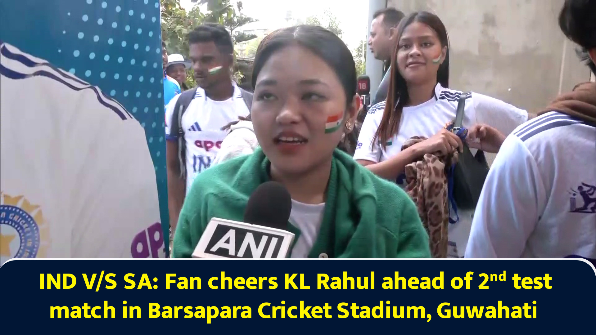 IND V/S SA: Fan cheers KL Rahul ahead of 2nd test match in Barsapara ...