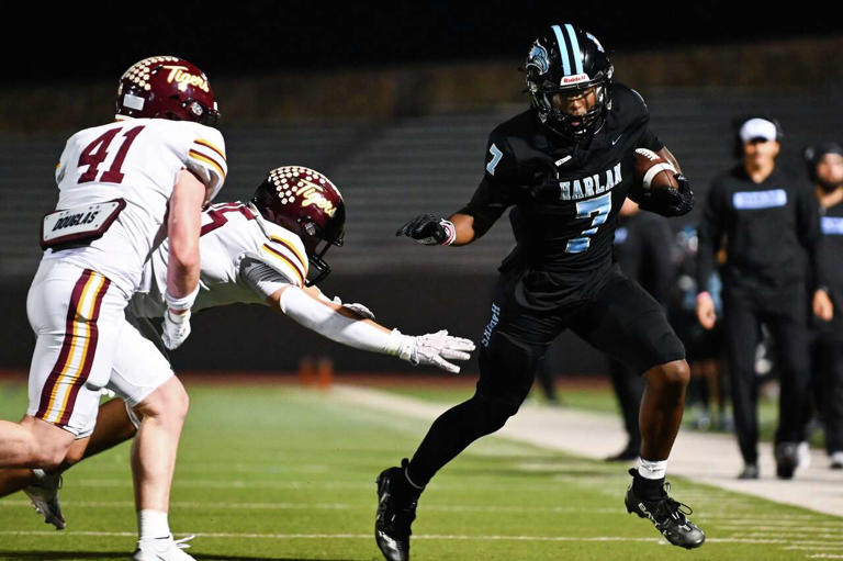 Dripping Springs wins in convincing fashion over Harlan in second round