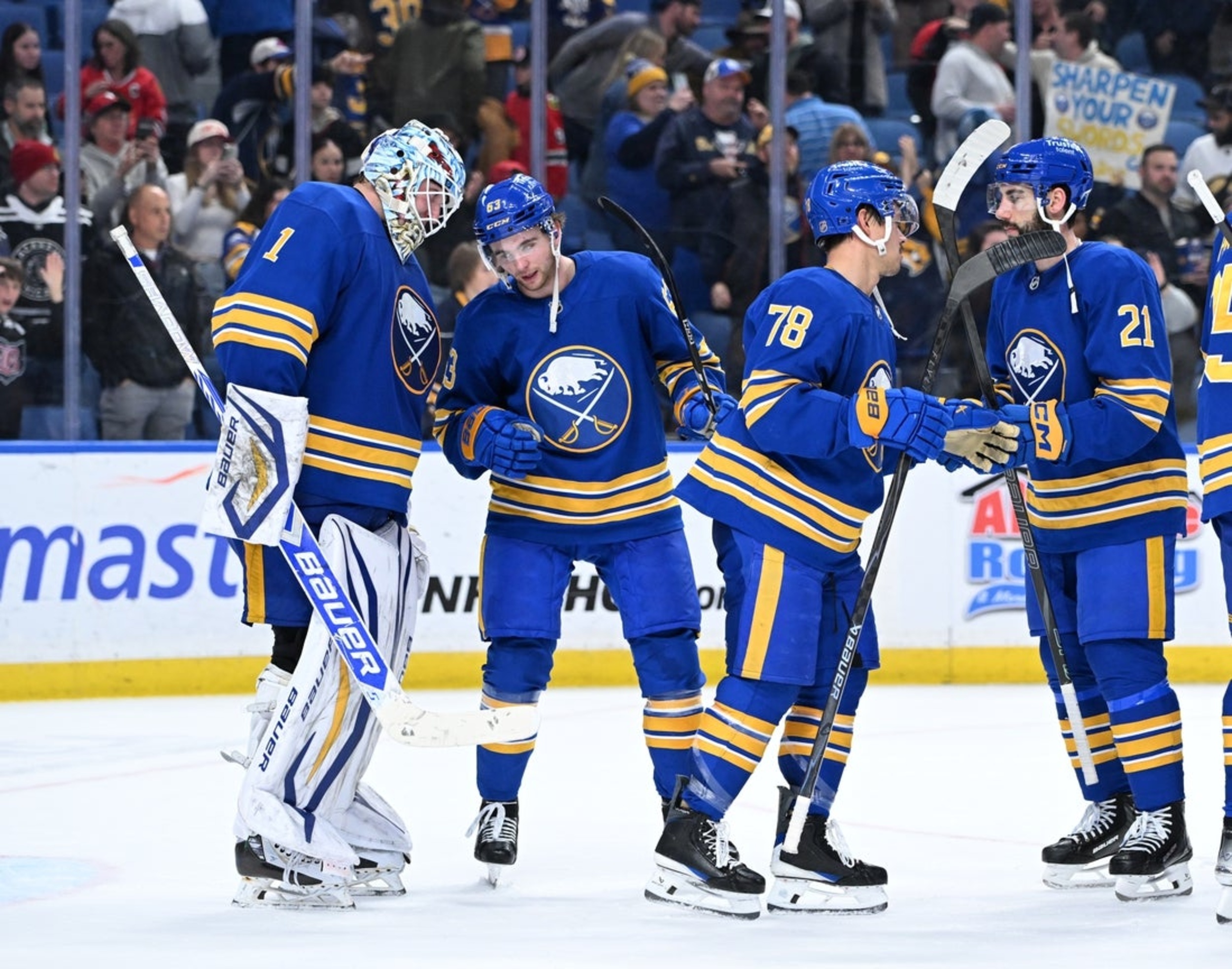 NHL roundup: Sabres ring up 9 goals vs. Blackhawks